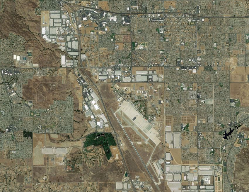 CACTUS INDUSTRIAL CENTER - 685,000 SF INDUSTRIAL DISTRIBUTION FACILITY ...